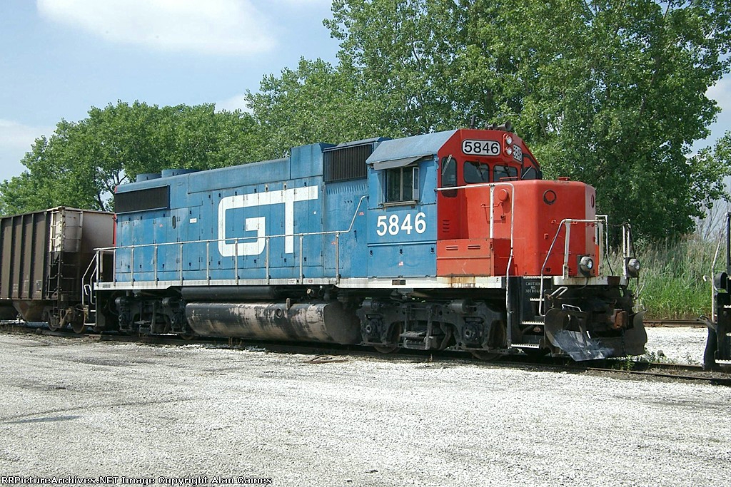 GTW GP38-2 5846